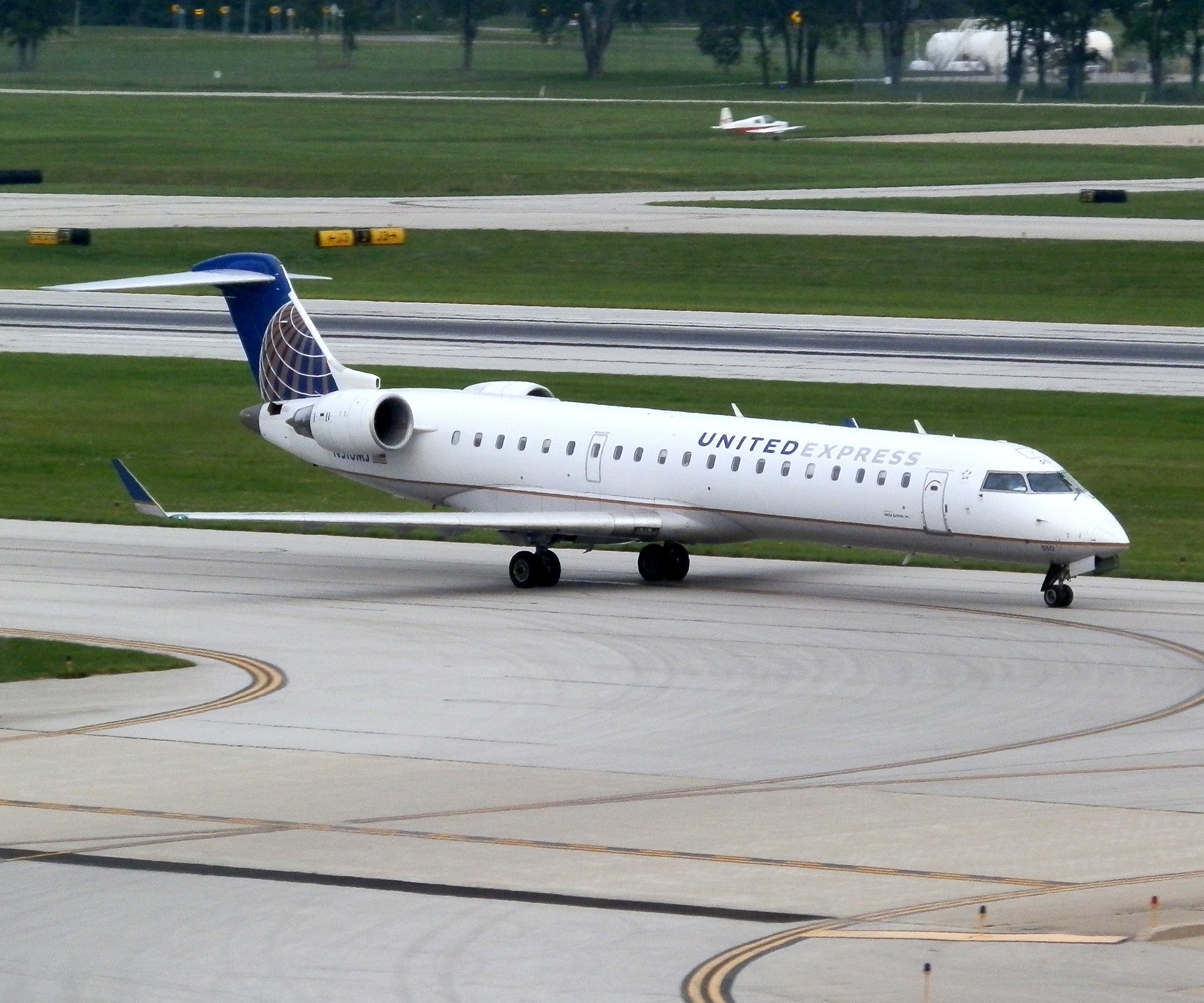 Get to Know America's Largest Regional Airlines - The Points Guy
