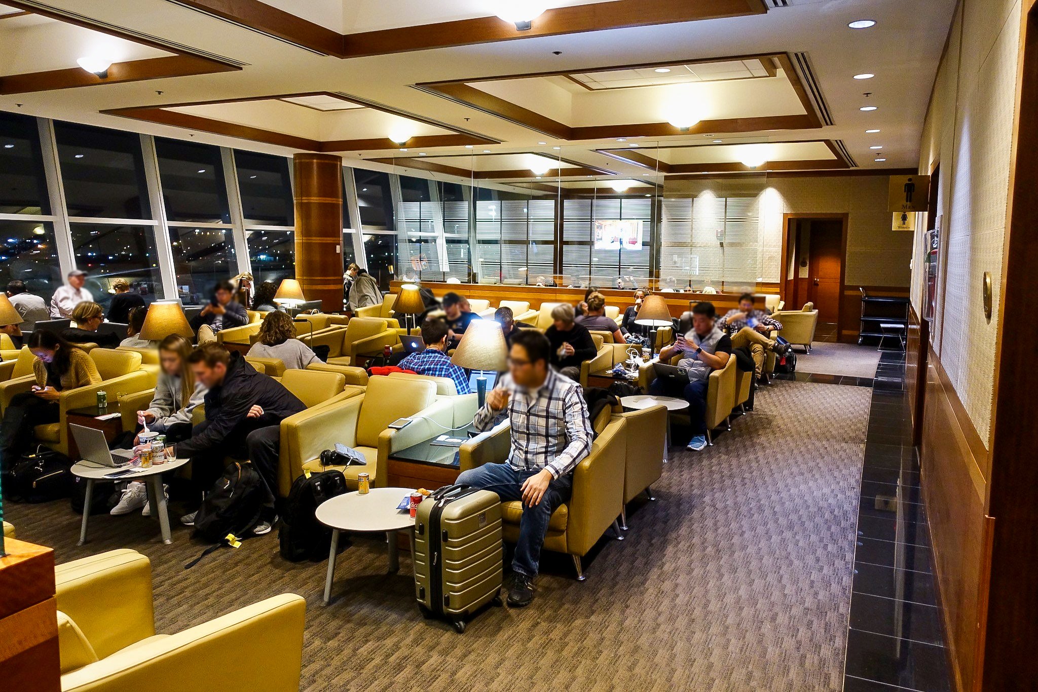 Choose this, not that: JFK Priority Pass lounge edition - The Points Guy