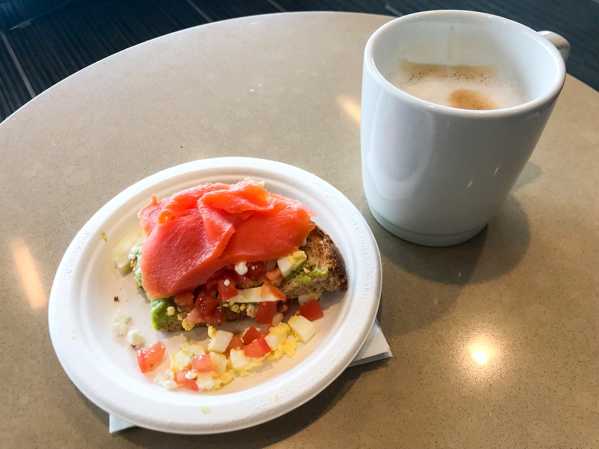 American Airlines Shuttle in First Class from LGA to DCA - The Points Guy