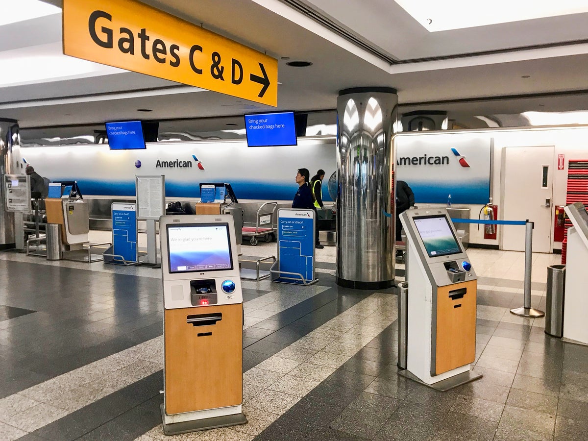 American Airlines Shuttle in First Class from LGA to DCA - The Points Guy