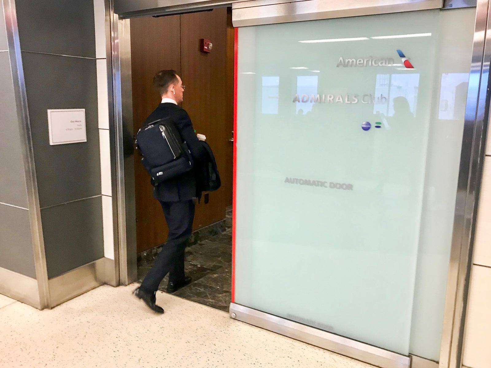 American Airlines Shuttle in First Class from LGA to DCA - The Points Guy