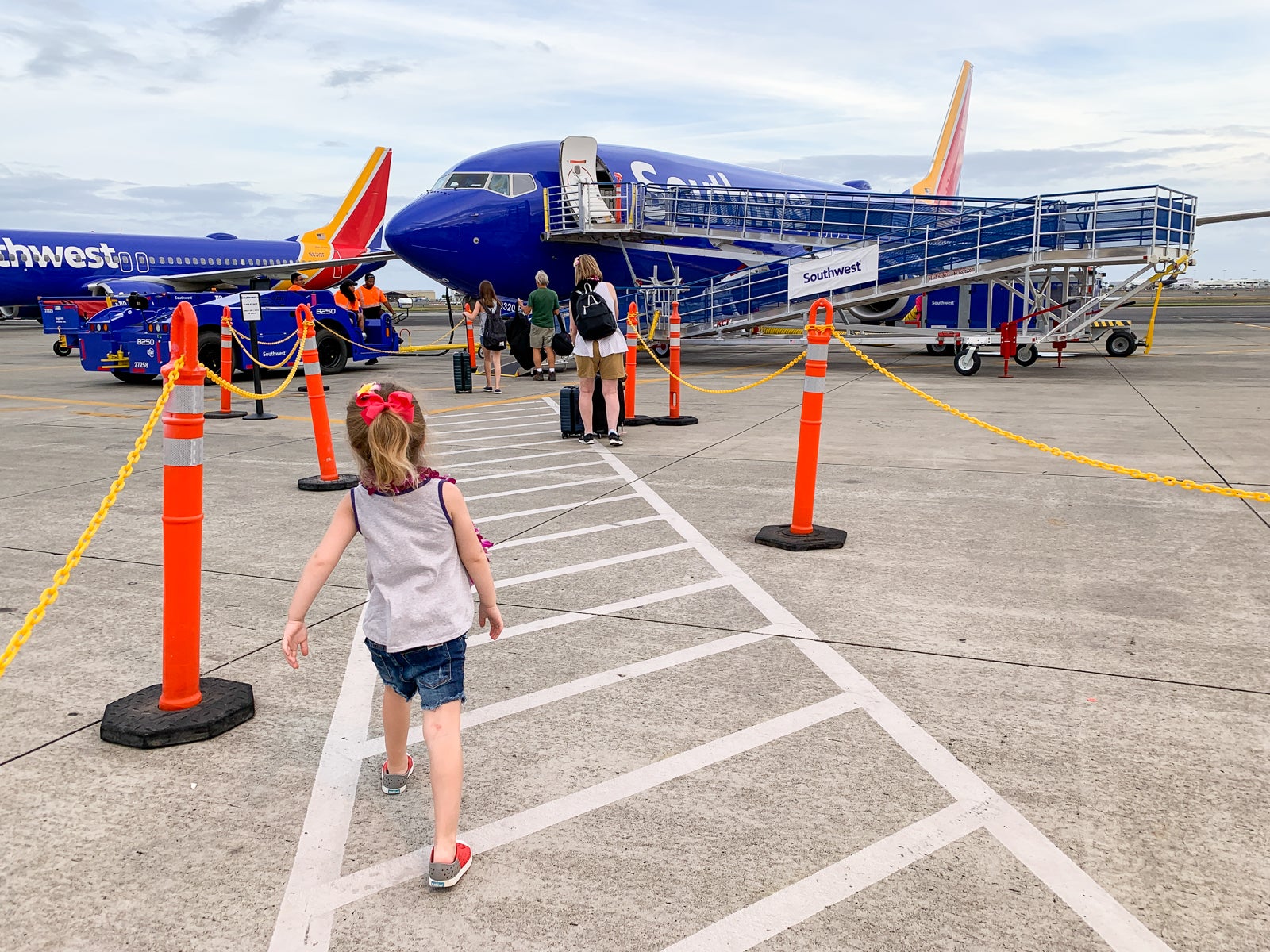 Southwest Airlines offers expanded family boarding ages on some flights ...