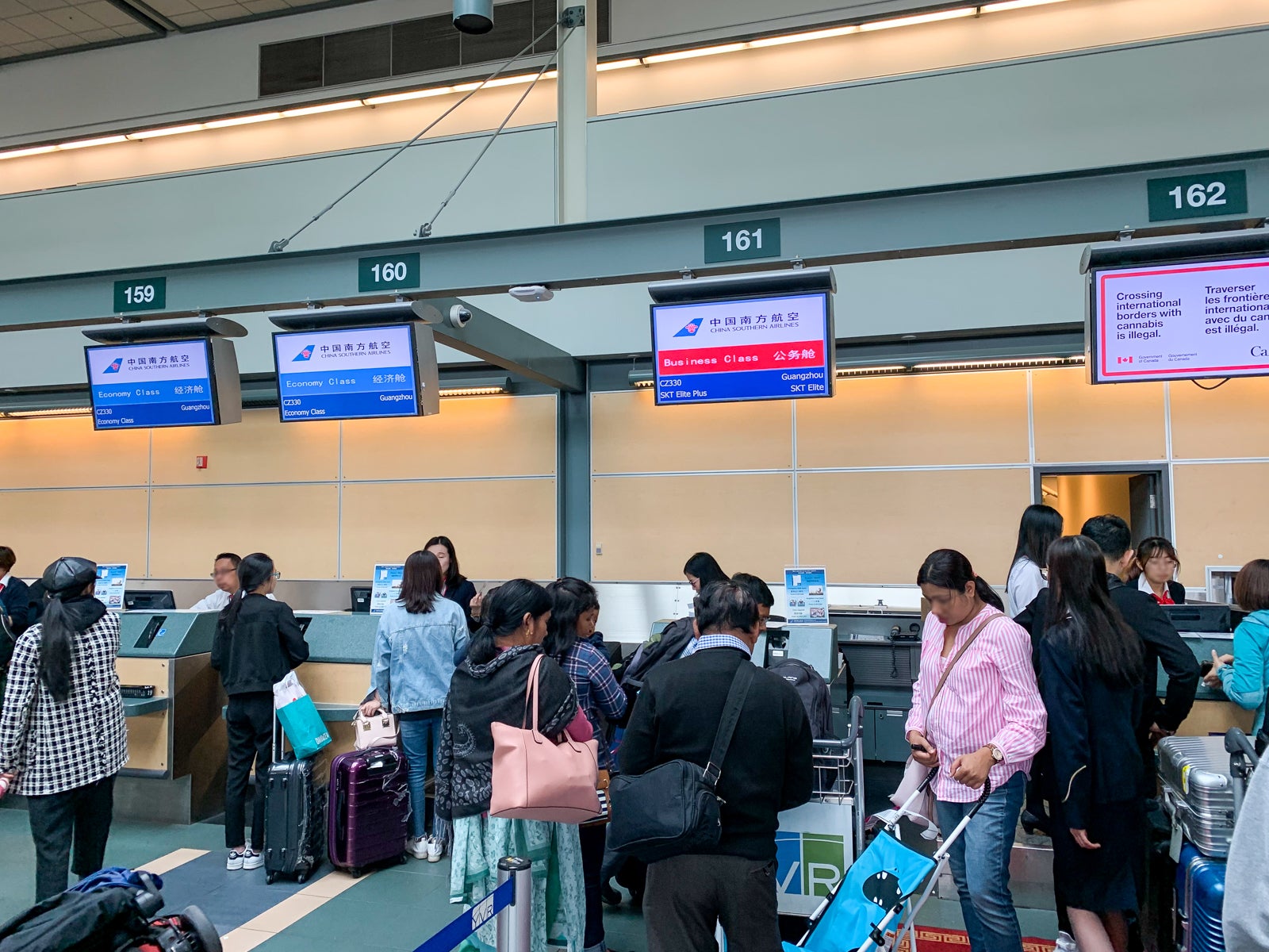 Review: China Southern Business Class on the 789 - The Points Guy