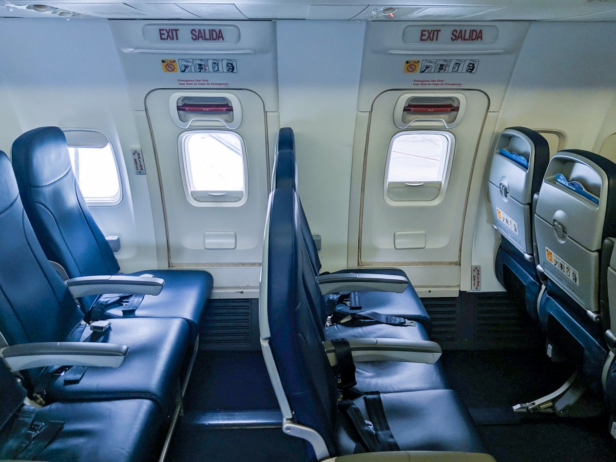 Review: Sun Country 737-800 From Minneapolis-Newark - The Points Guy