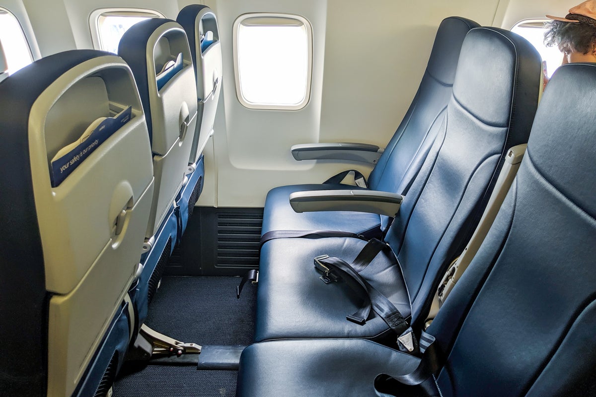 Review: Sun Country 737-800 From Minneapolis-Newark - The Points Guy