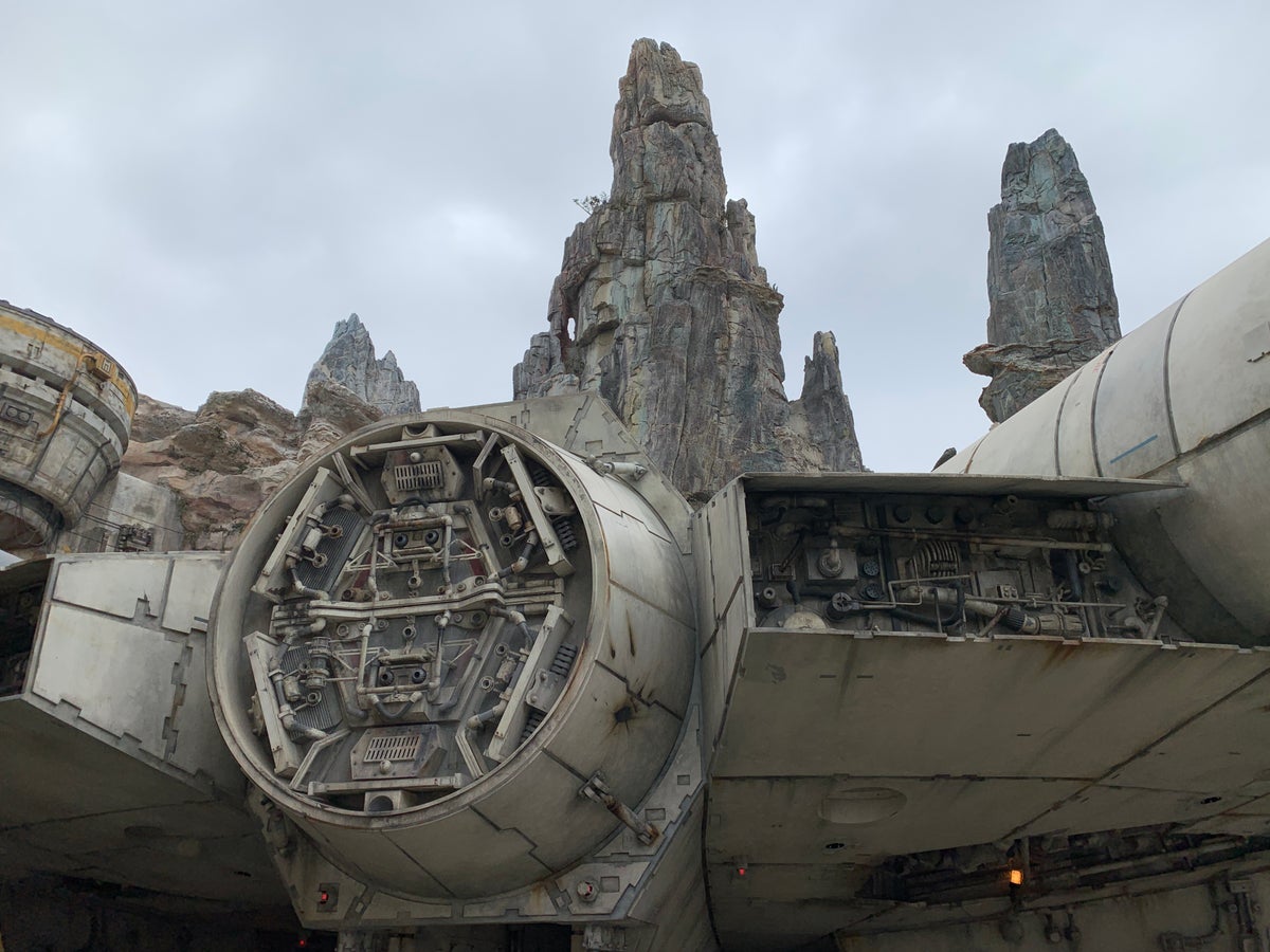 What Star Wars: Galaxy's Edge Was Really Like On Opening Day - The ...