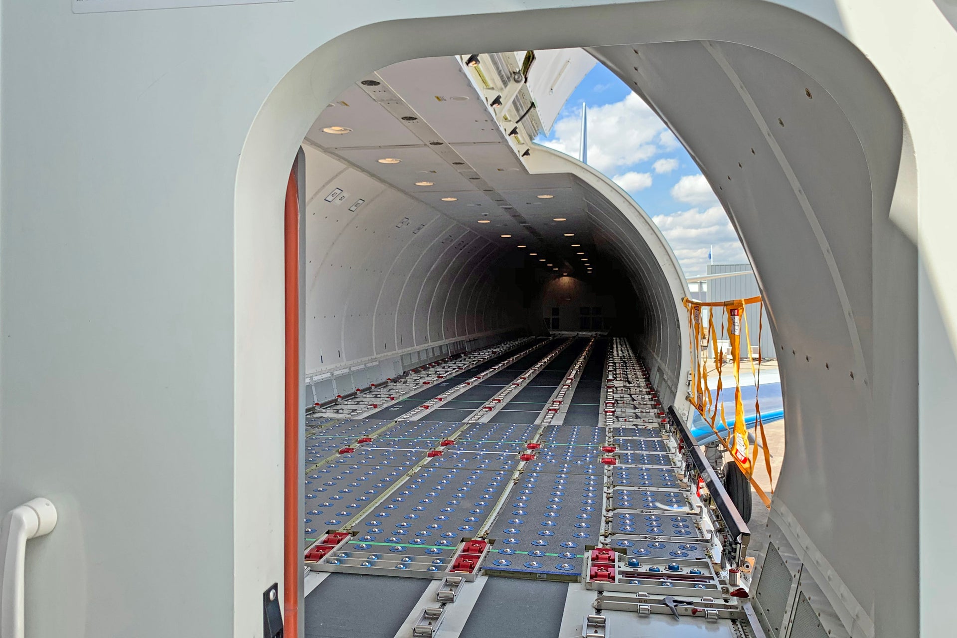 Inside the Boeing 737 That Will Fly Amazon Packages Around the US - The ...