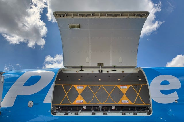 Inside the Boeing 737 That Will Fly Amazon Packages Around the US - The ...