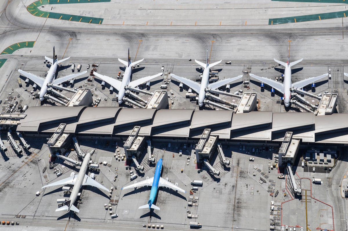 When is customs for international flights? - The Points Guy