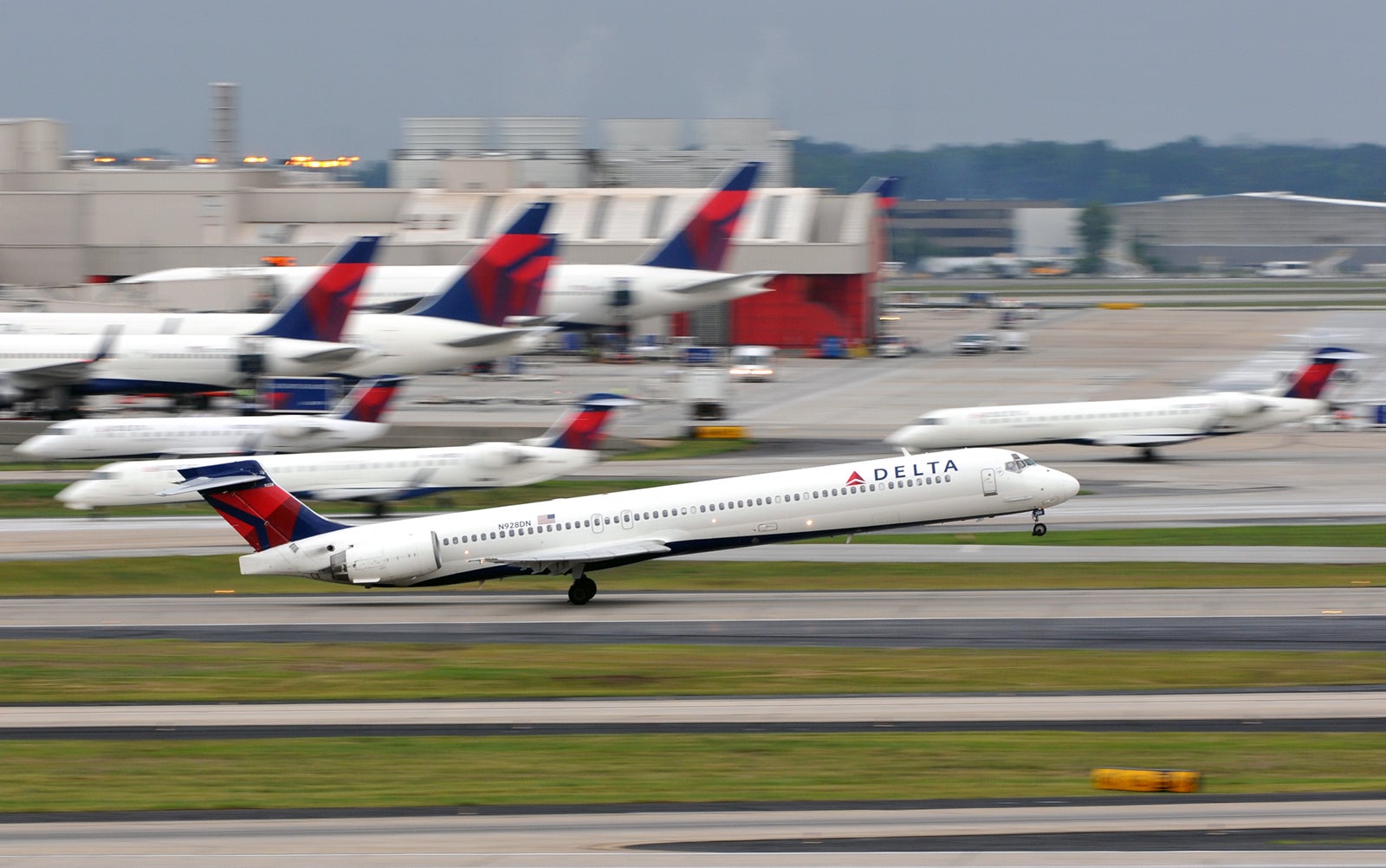 Snapshot: A Look at Delta Air Lines by the Numbers - The Points Guy