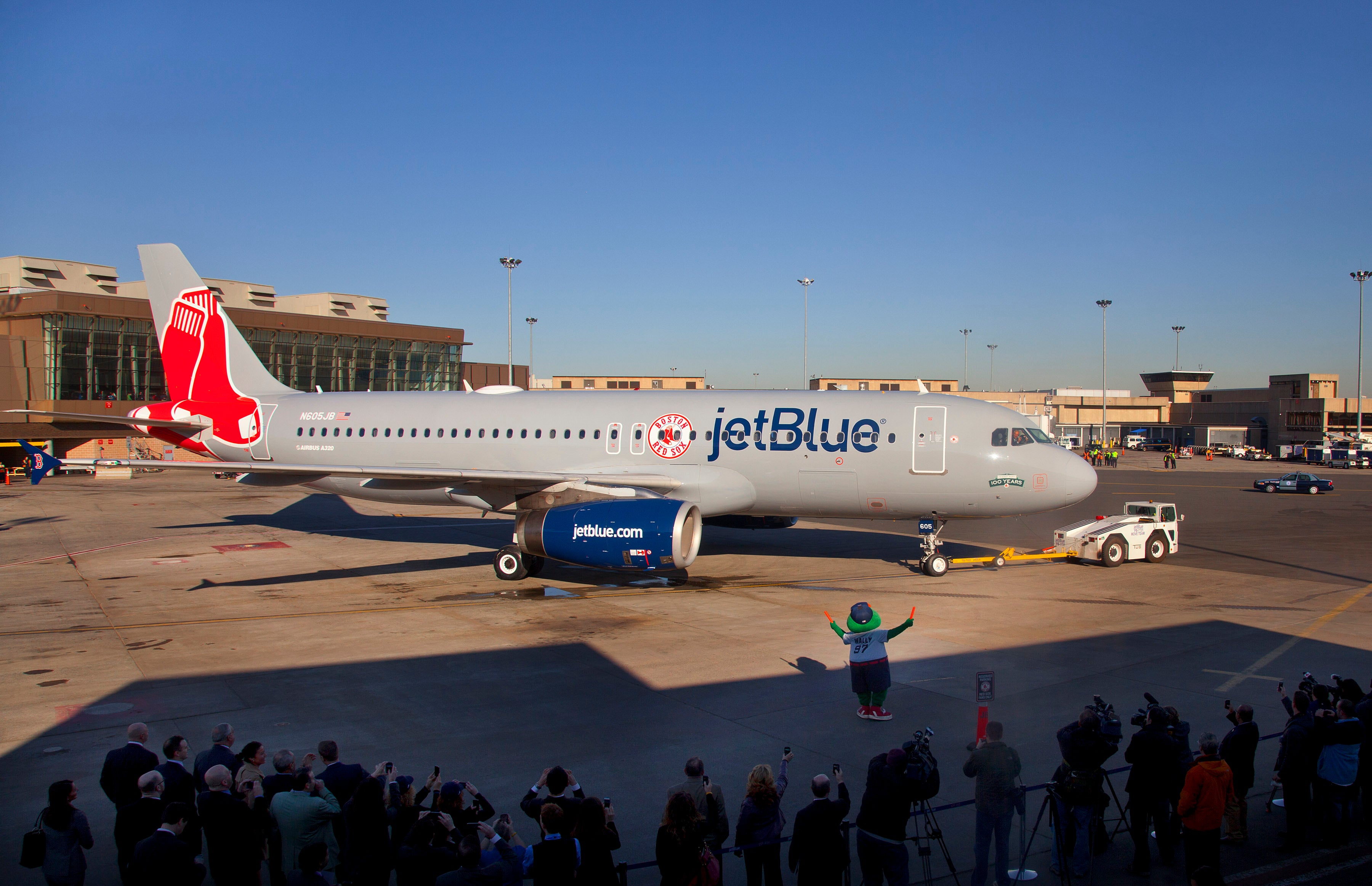 JetBlue considers adding amenities to Boston 'shuttle' routes - The ...