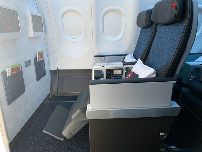 Delta Premium Select Review on the Brand-New A330-900neo