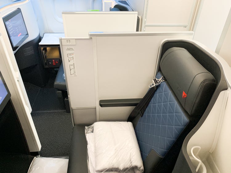 Review: Delta One Suites on the Brand-New Airbus A330-900neo - The ...