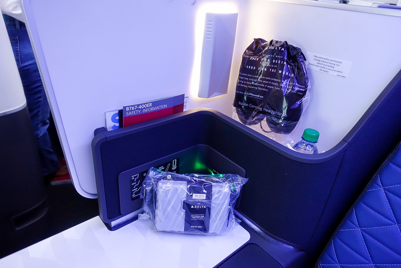 Aboard Delta's First Retrofitted 767-400ER With Brand-New Delta One Seats