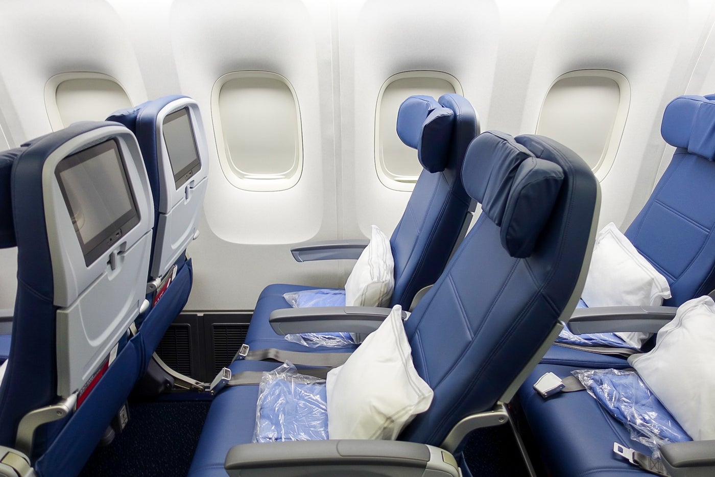 Aboard Delta's First Retrofitted 767-400ER With Brand-New Delta One Seats