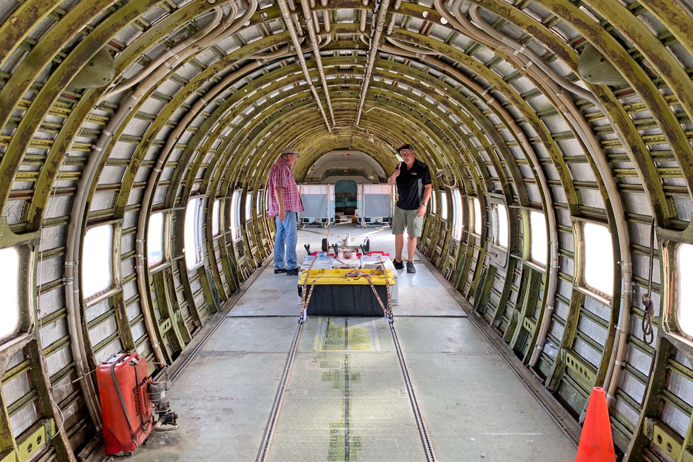 Picking up a Vintage Delta DC-7 in the 110-Degree Arizona Desert - The ...