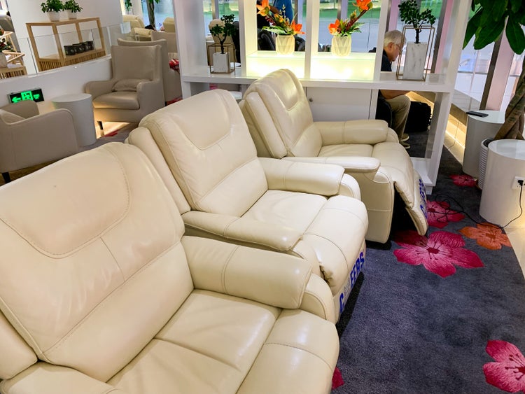 Review: China Southern A380 First Class, Guangzhou to LAX - The Points Guy