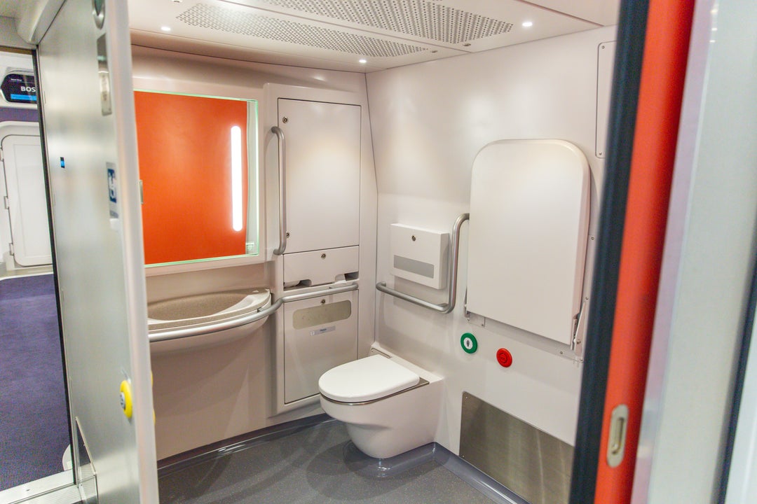 Amtrak Shows off the New Acela Interiors You'll See in 2021 - The ...