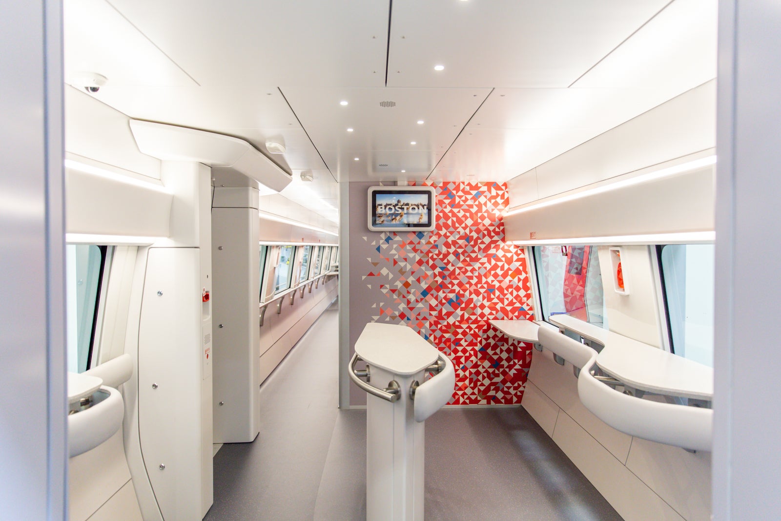 Amtrak Shows off the New Acela Interiors You'll See in 2021 - The ...