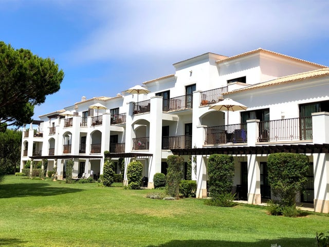 8 Things to Know About the Pine Cliffs Resort in the Algarve, Portugal ...