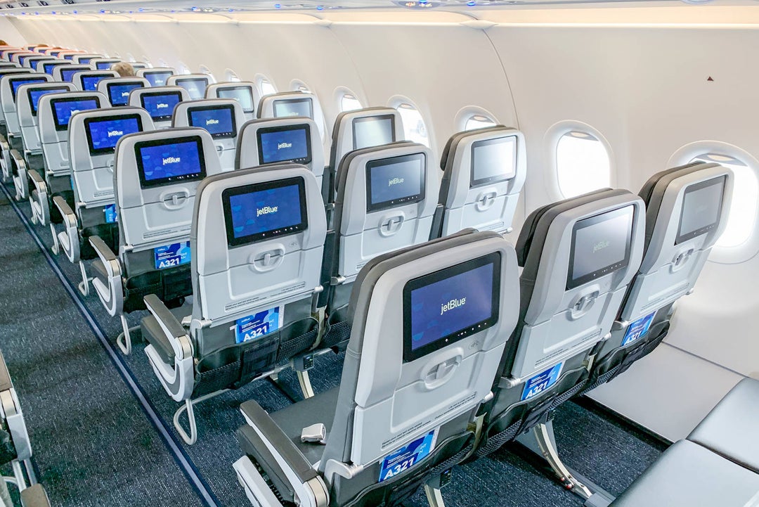 An inside look at JetBlue's Airbus A321neo on its first commercial ...