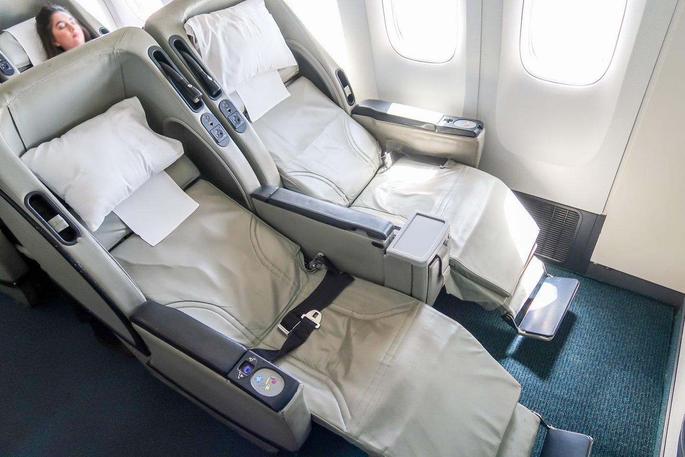 Review: Pakistan International Airlines on the 777, Lahore to London