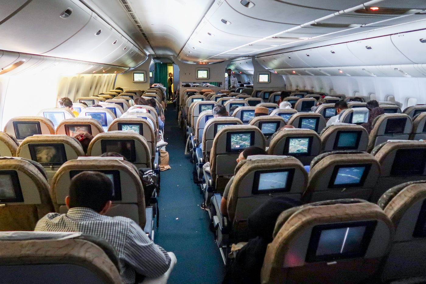 Review: Pakistan International Airlines on the 777, Lahore to London