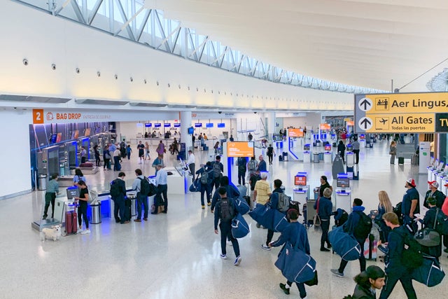 Breaking: JetBlue becomes first US airline to require passenger face ...