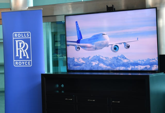 A Qantas 747's new life with Rolls-Royce - The Points Guy