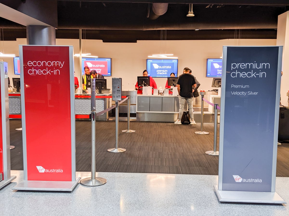 Review: Virgin Australia Premium Economy 777-300ER from LAX to Sydney ...