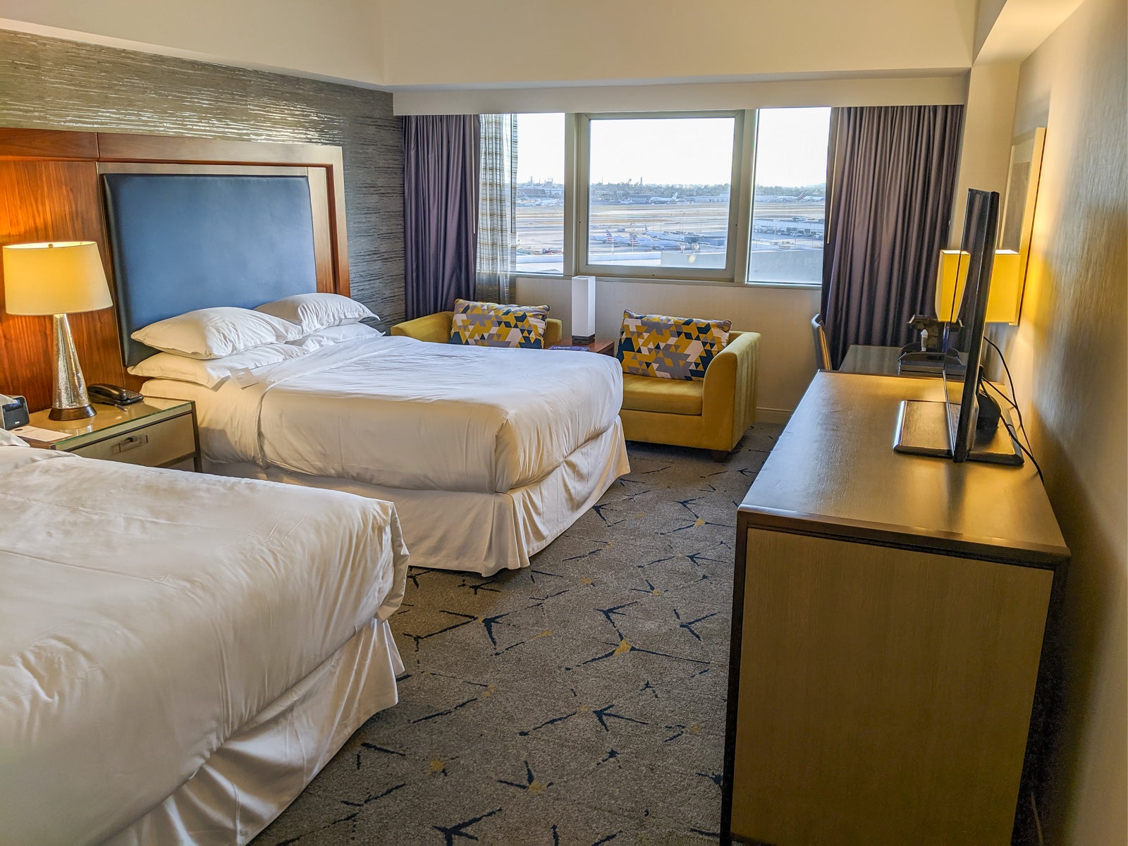 Los Angeles Airport 101: The best hotels for a layover at LAX - The ...