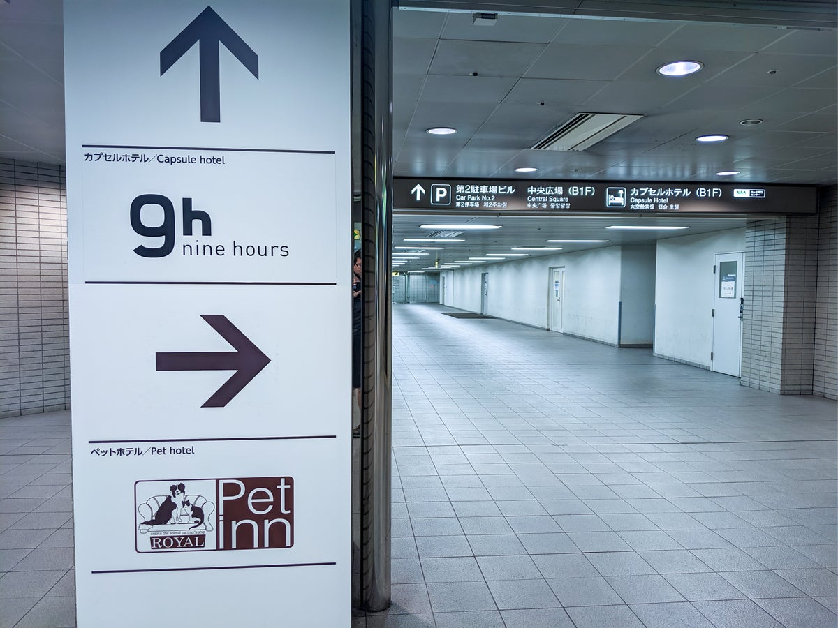 Review: 'Nine Hours' Tokyo airport capsule hotel - The Points Guy