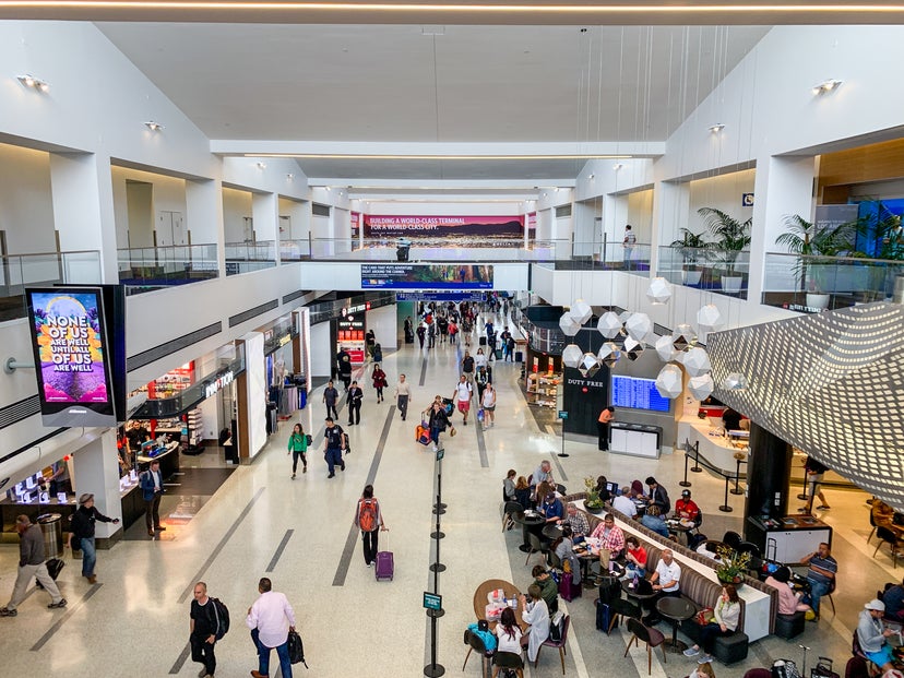 Flight review: Delta One Suite on the 777, Los Angeles to Paris - The ...