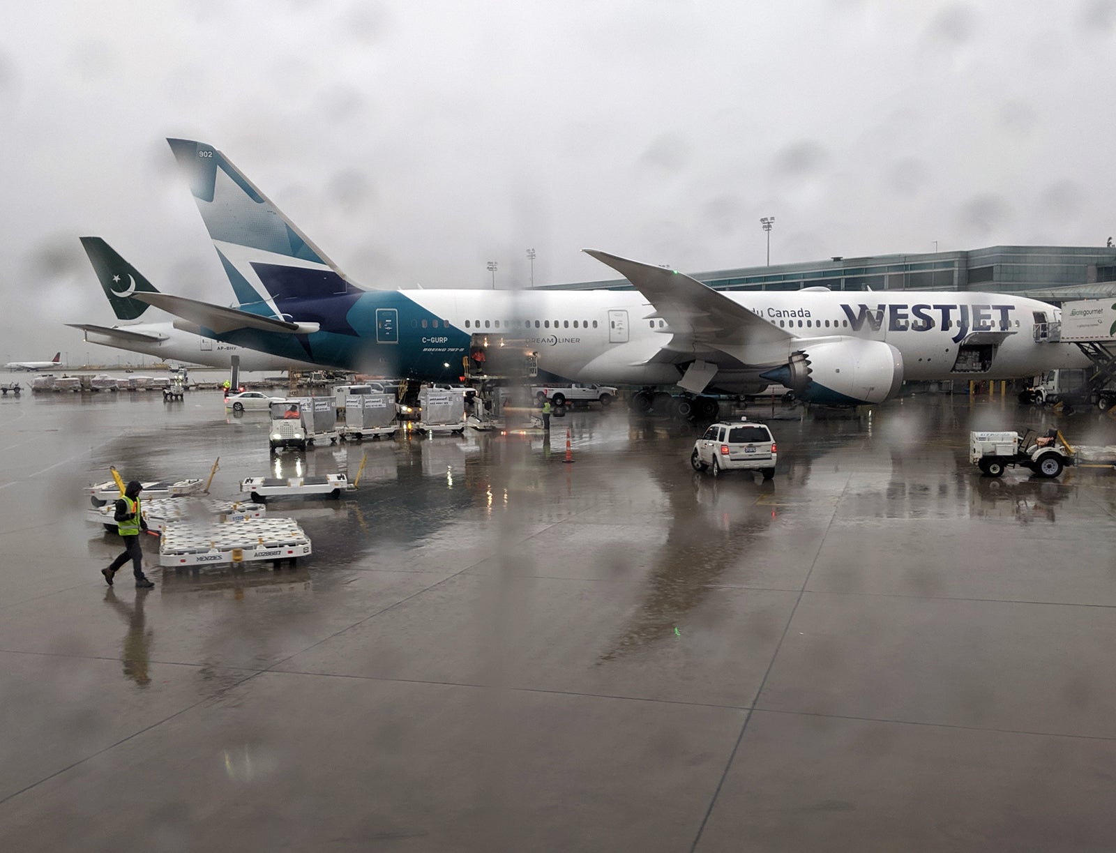 Review: WestJet Premium Economy on the 787 - The Points Guy
