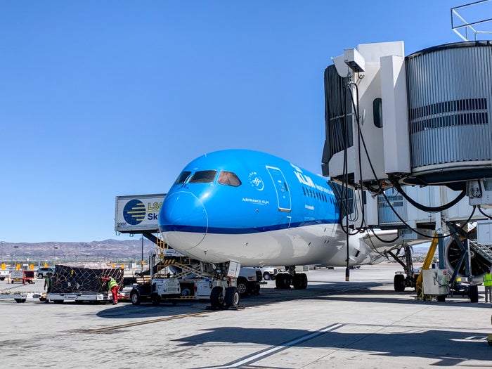 Check out this mesmerizing timelapse video of Las Vegas airport