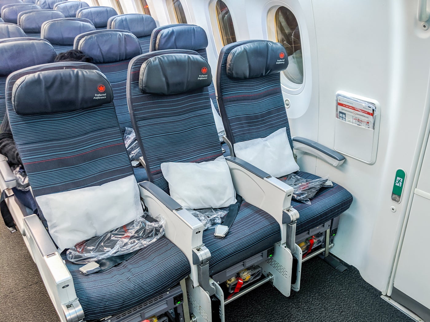 What it's like to fly Air Canada economy from Toronto to Dubai