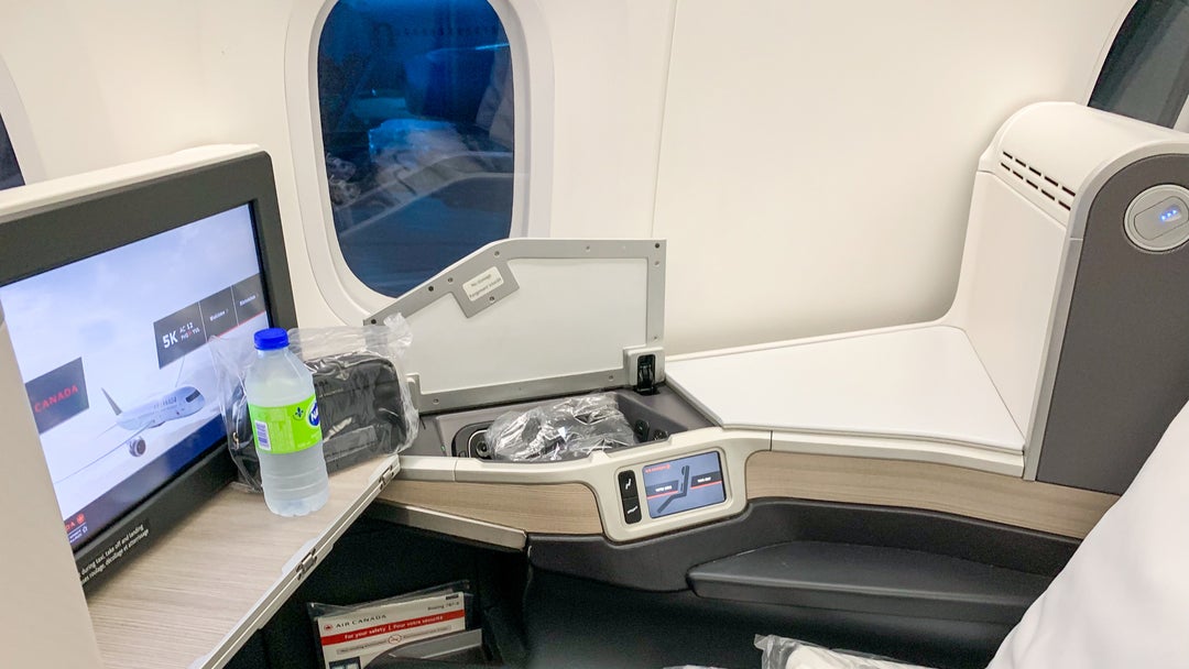 How to avoid choosing a window seat without a window - The Points Guy