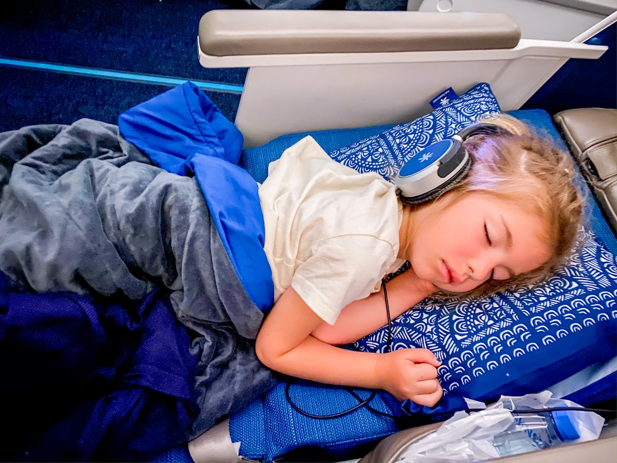 What it's really like flying business class with kids - The Points Guy