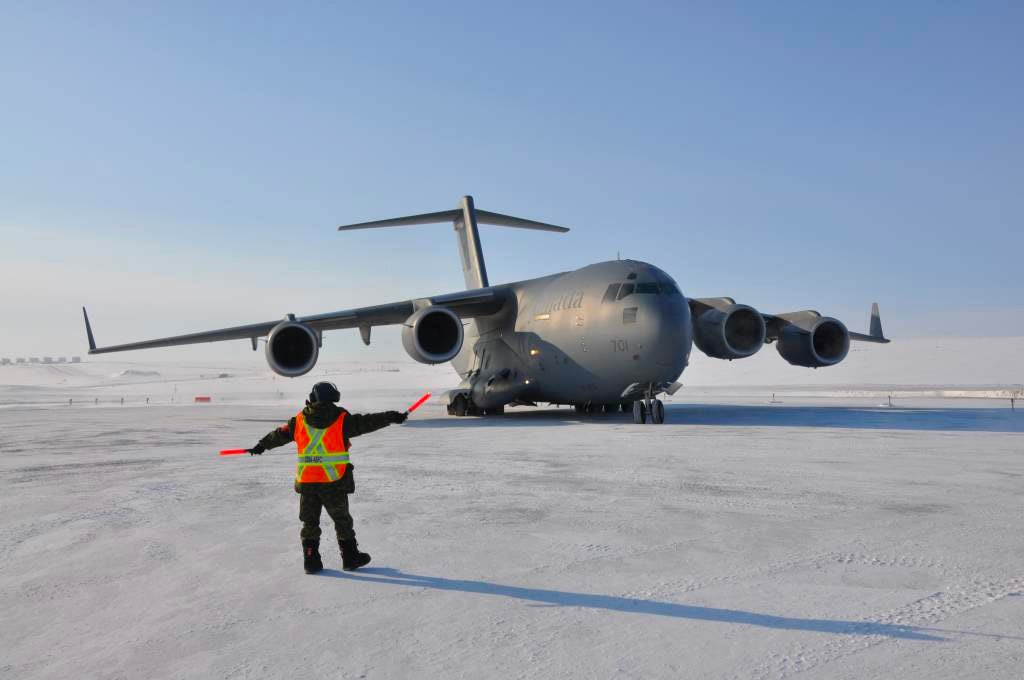 Flying to Santa's home: Why some commercial routes pass over the North ...