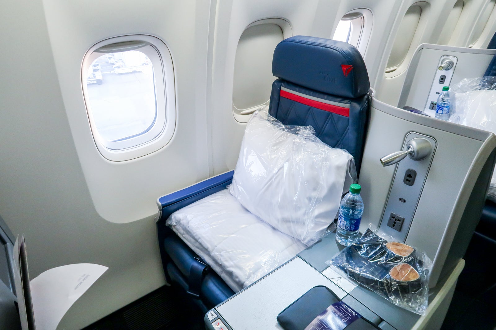 A review of Delta One on the 767 from LA to New York - The Points Guy
