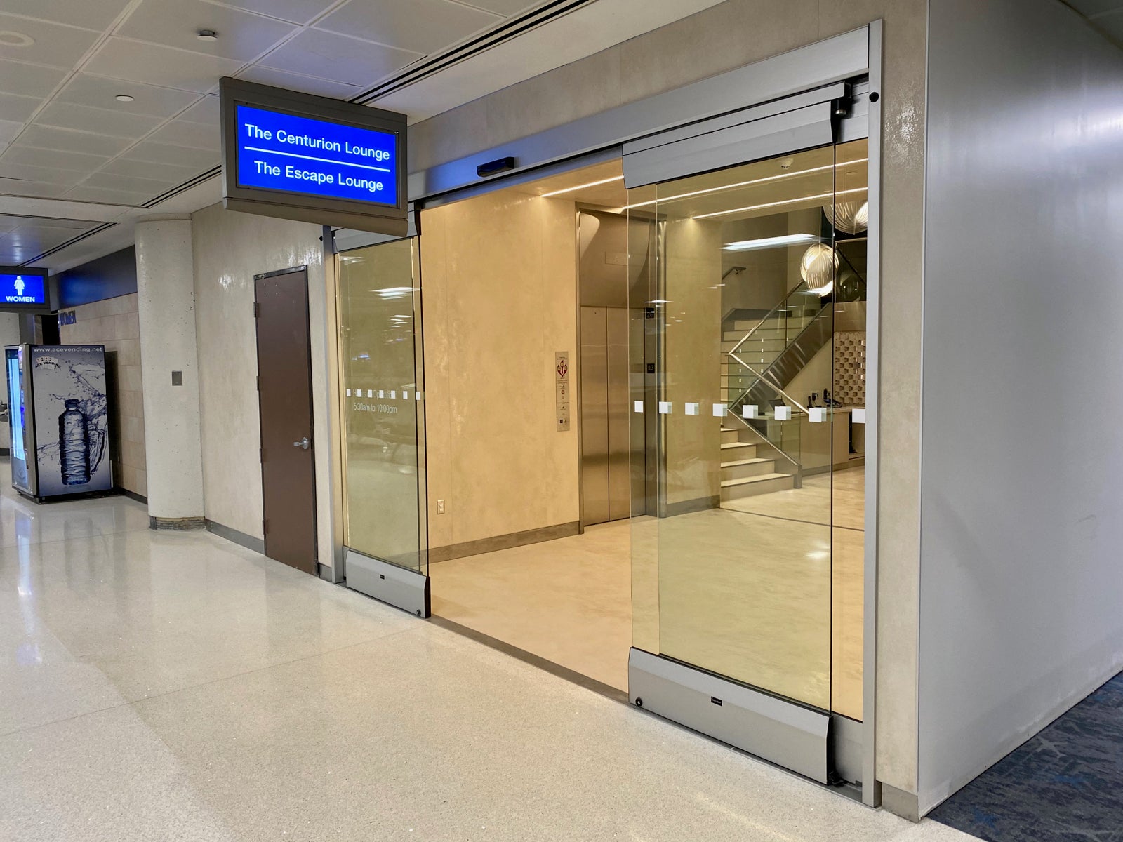 Review: Amex Centurion Lounge in Phoenix - The Points Guy