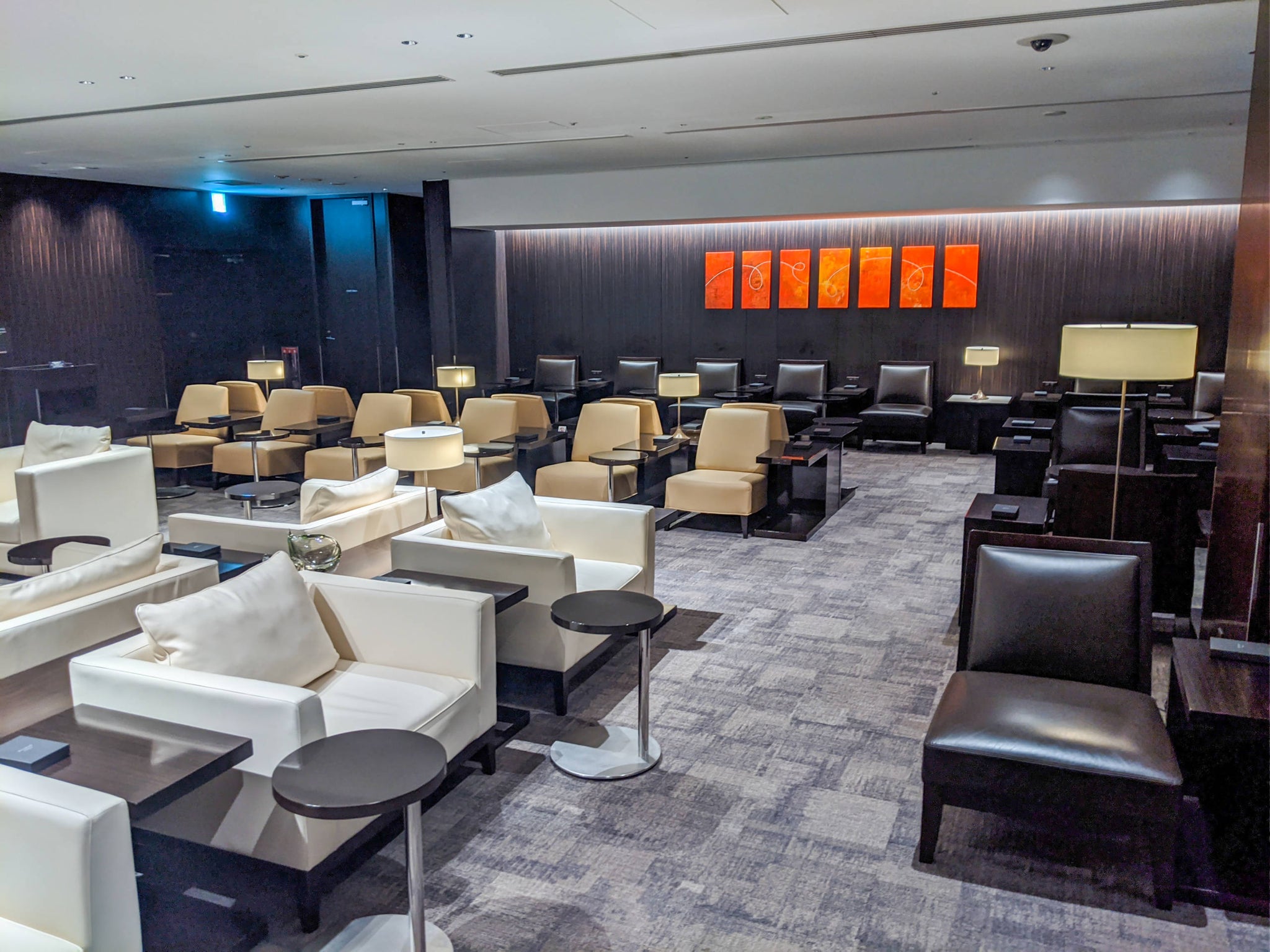 Review: JAL First Class Lounge Tokyo NRT - The Points Guy