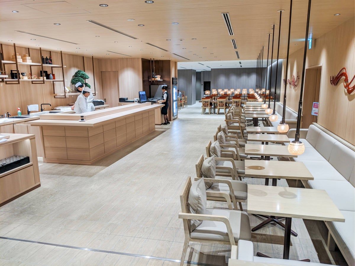 Review: JAL First Class Lounge Tokyo NRT - The Points Guy