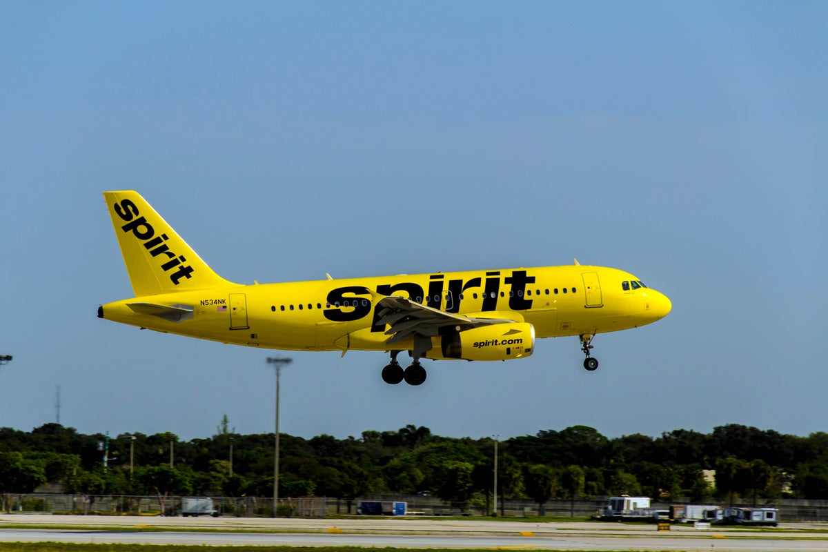 Spirit Airlines adds 3 LaGuardia routes and a second airport terminal ...