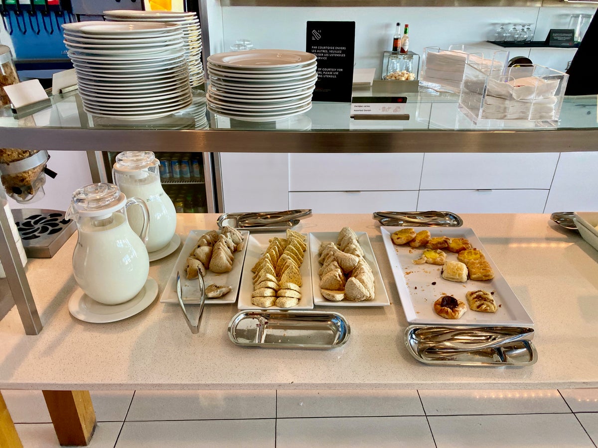 A review of Air Canada Rouge Premium on the 767 - The Points Guy