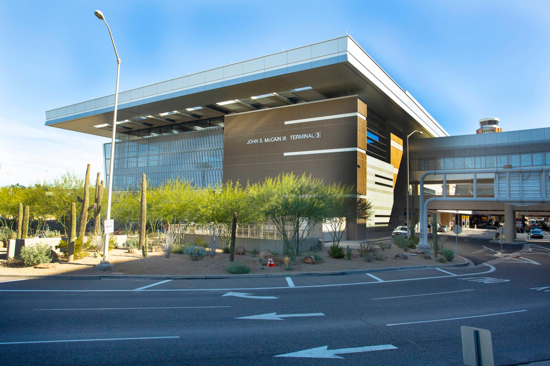 Air Canada, Alaska, United to move terminals in Phoenix - The Points Guy