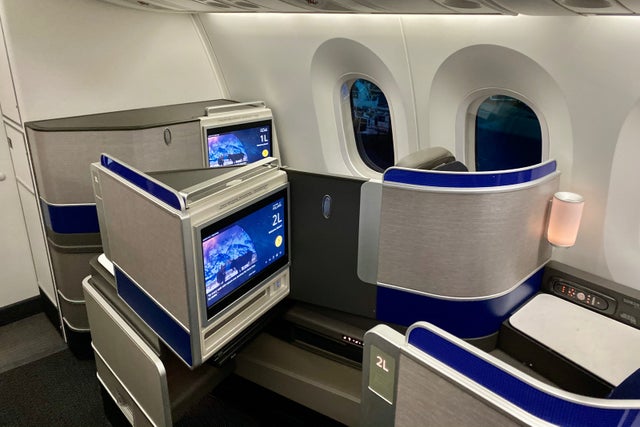 United’s retrofitted 787 is better for everyone — except those looking ...