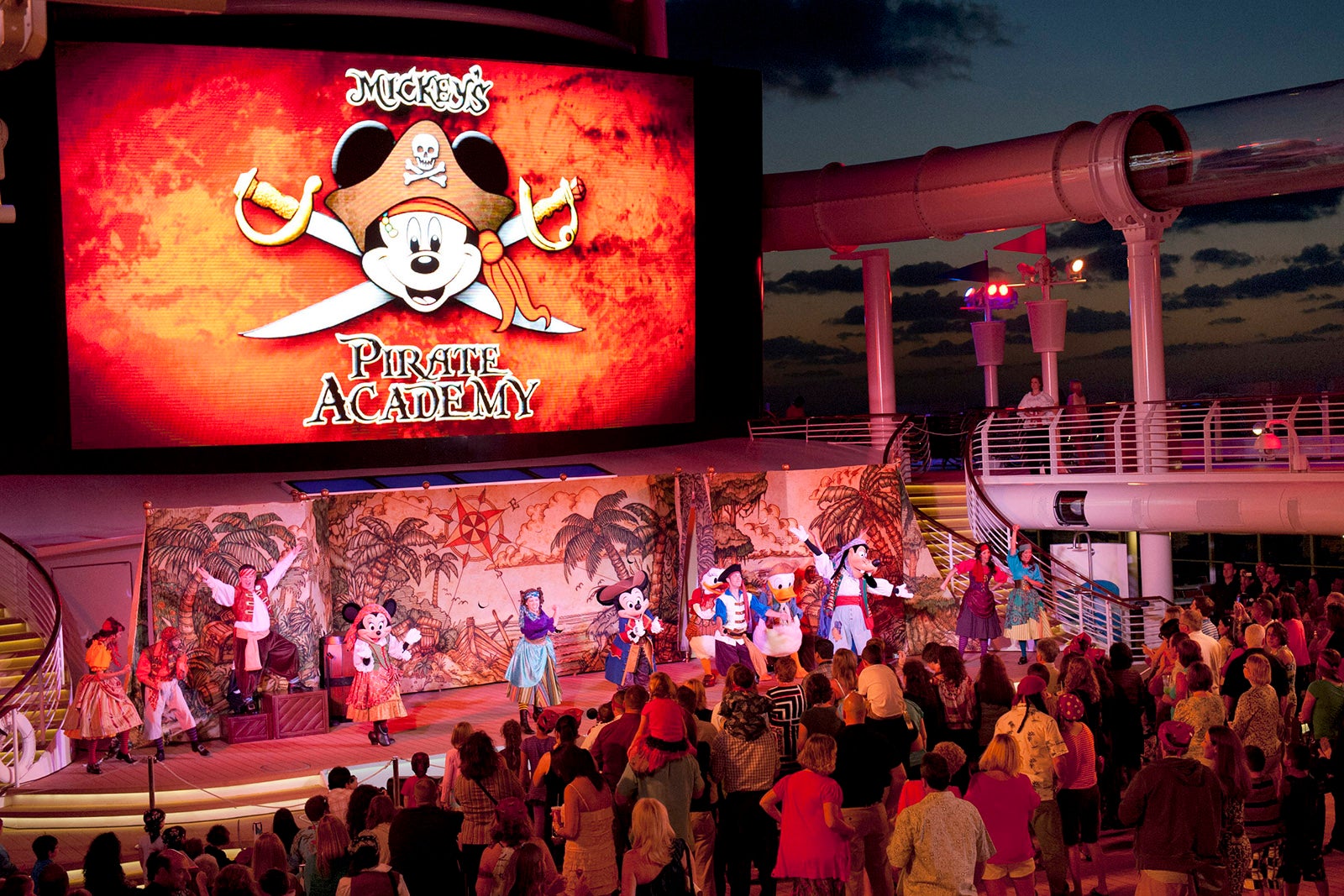 What is a Disney cruise pirate night? Here’s all you need to know - The ...