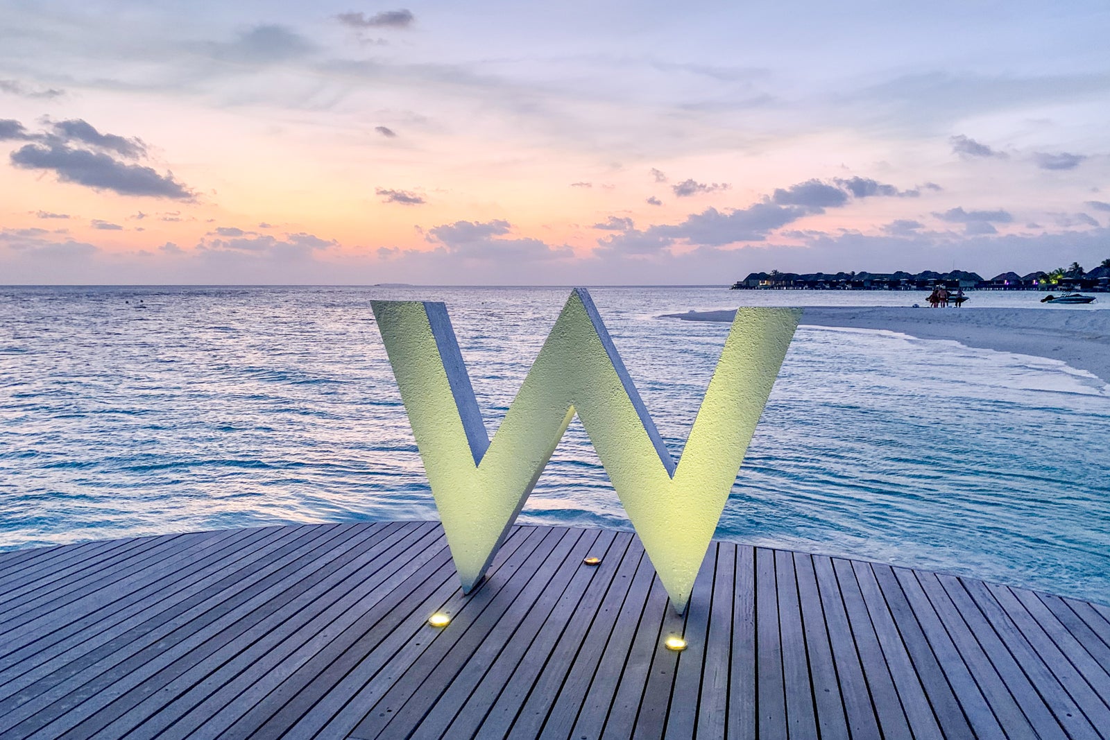 6 reasons to pick the W Maldives over The St. Regis - The Points Guy
