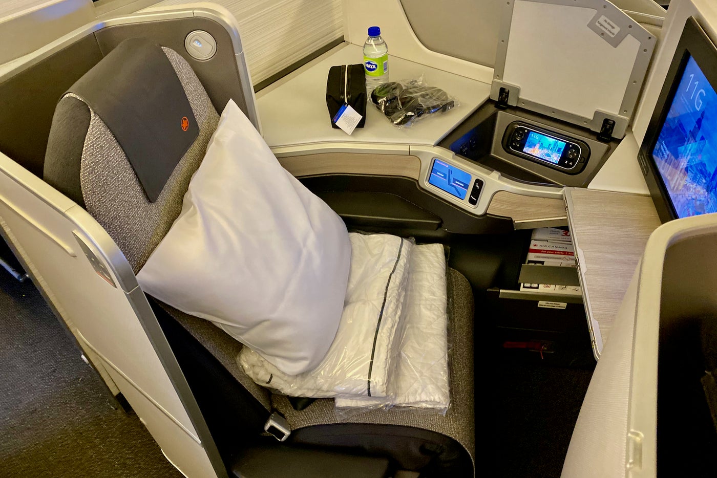 Review: Air Canada business class on the Boeing 777-300ER
